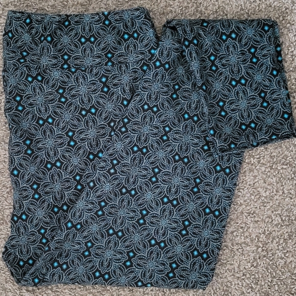 LuLaRoe | Pants & Jumpsuits | Lularoe Tall And Curvy Turquoisegrayblack Leggings | Poshmark